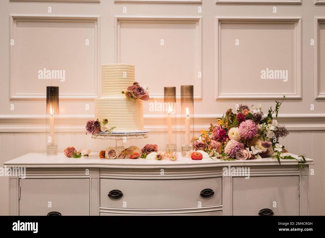 Dessert setup hi-res stock photography and images - Alamy