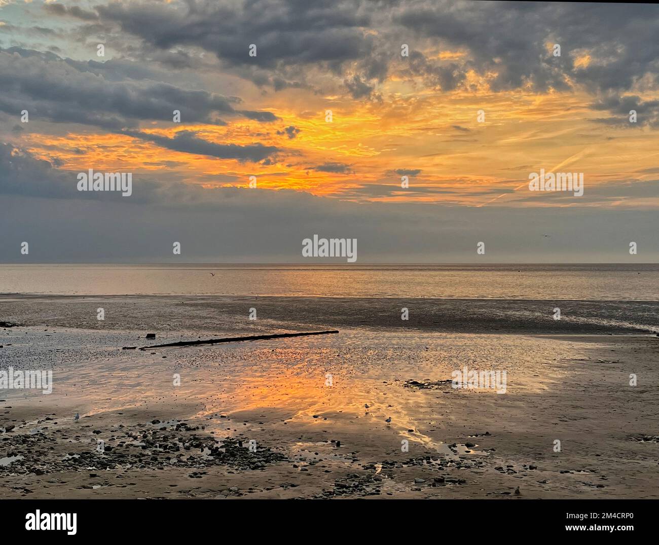 Beach sunsets over the Wash Hunstanton Norfolk England Stock Photo - Alamy