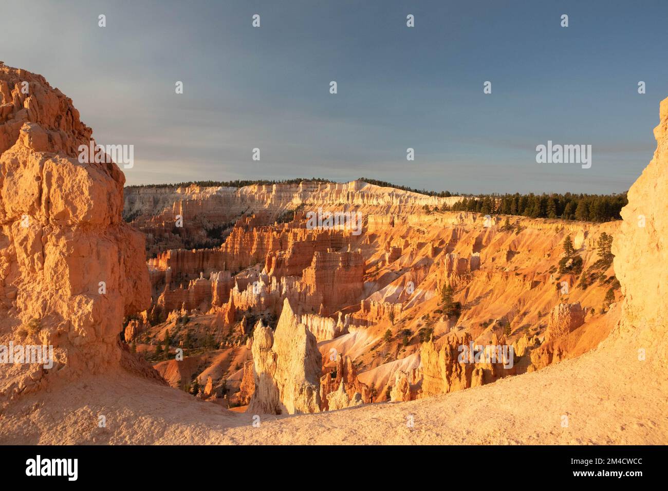 A beautiful geological scenery with rock formations in Bryce Canyon ...