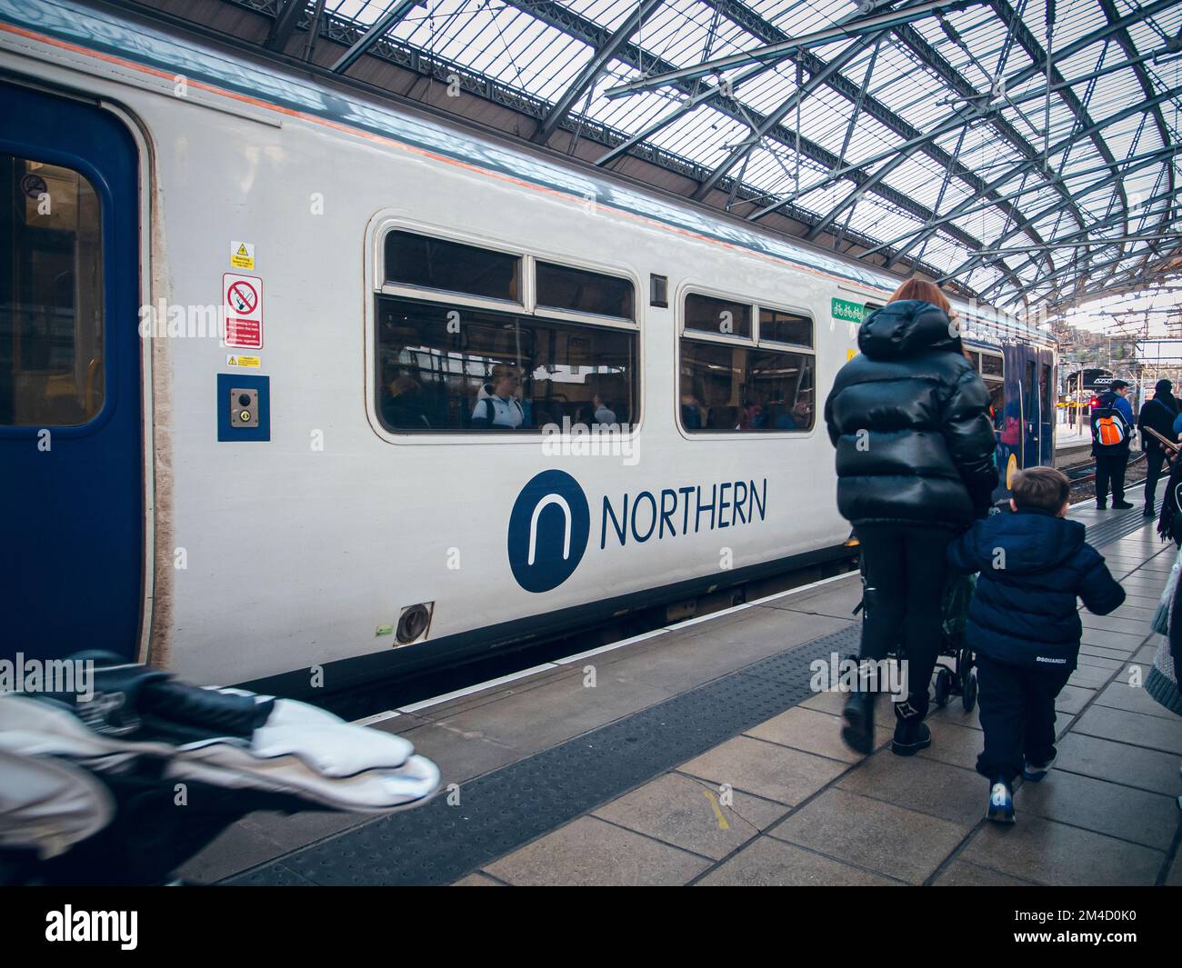 Northern Railway trains and passengers in Liverpool Stock Photo - Alamy