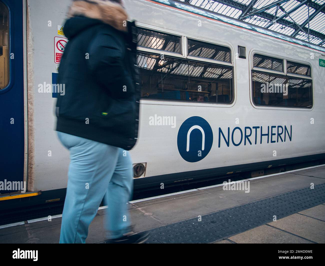 Northern Railway trains and passengers in Liverpool Stock Photo - Alamy