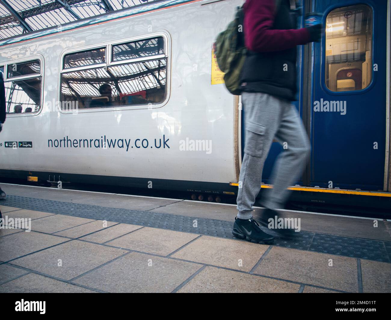 Northern Railway trains and passengers in Liverpool Stock Photo - Alamy