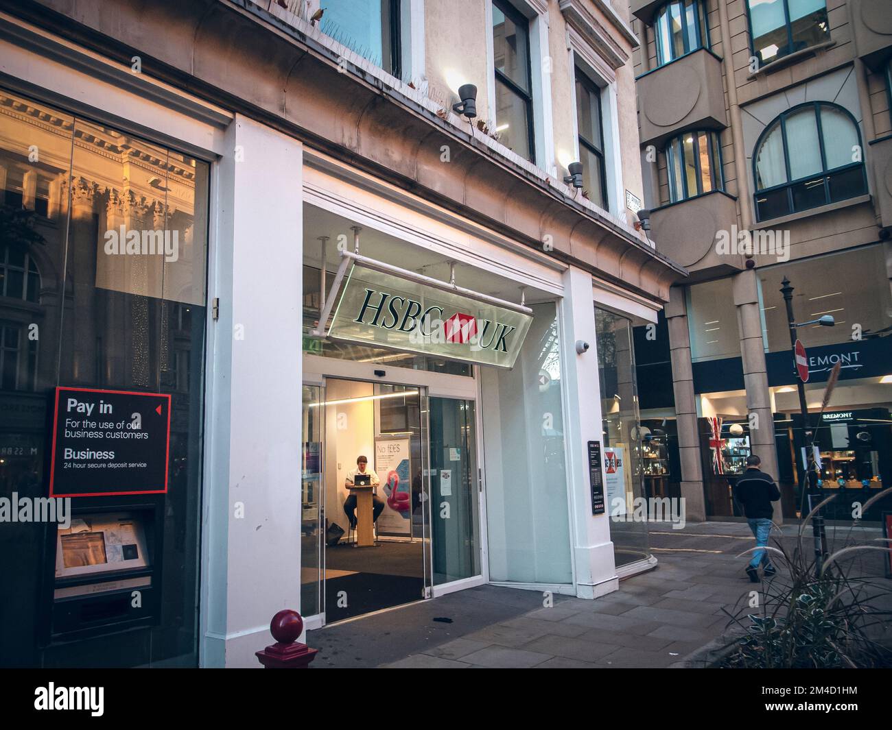 Old wellington inn pub image hi-res stock photography and images - Alamy