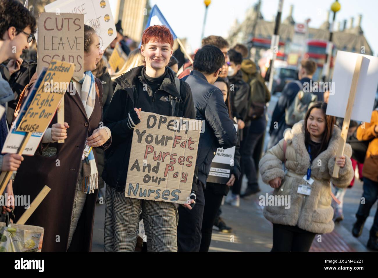 London, UK. 20th Dec, 2022. NHS Nurses strike, St Thomas Hospital ...