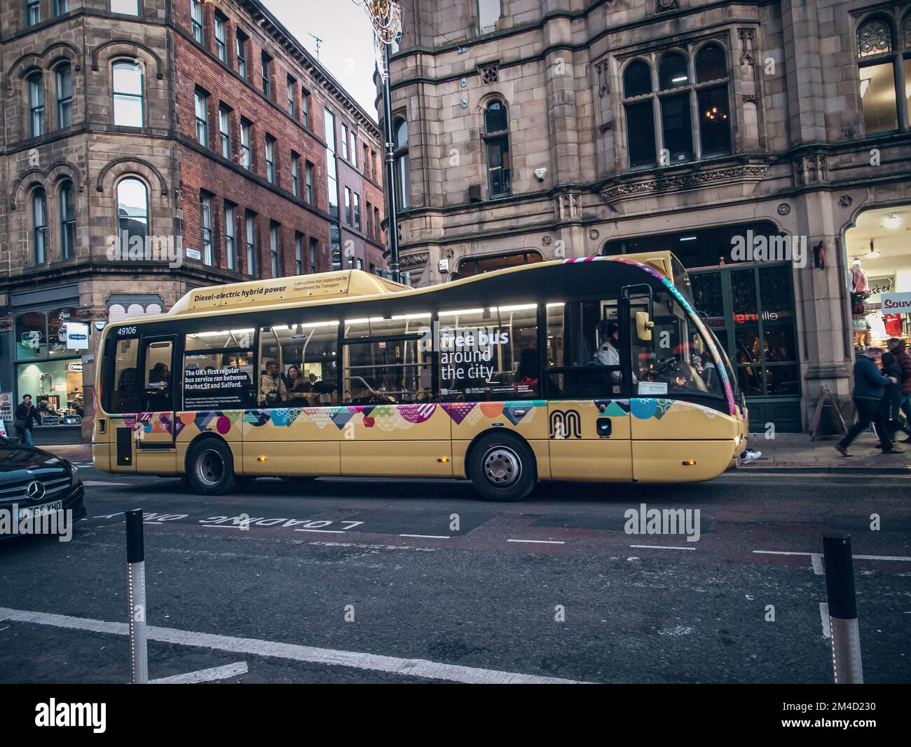 Manchester free bus hi-res stock photography and images - Alamy