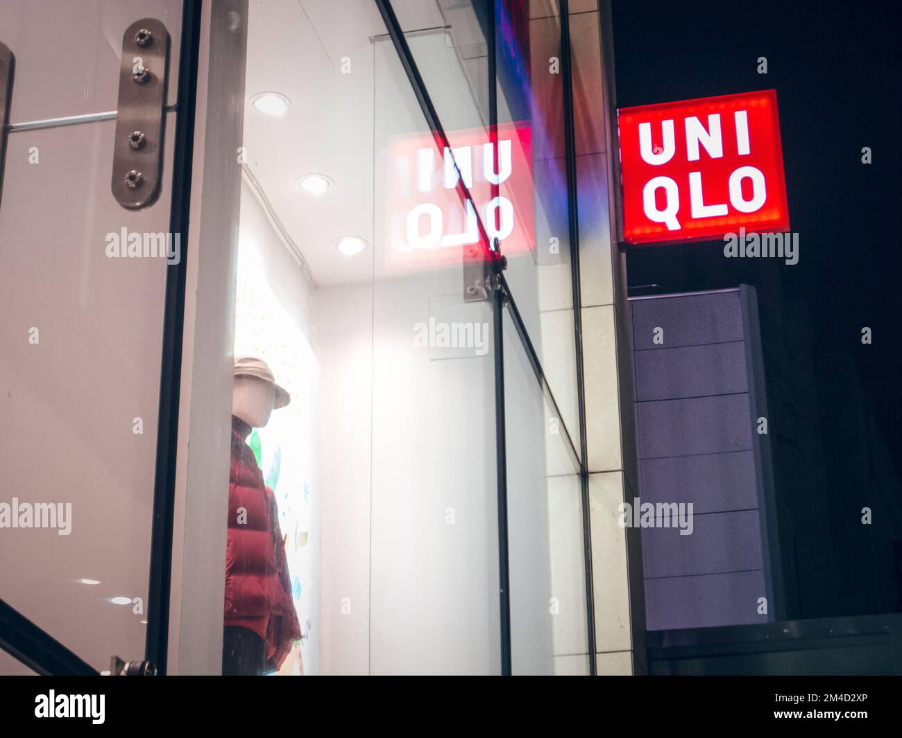 Uniqlo global hi-res stock photography and images - Alamy