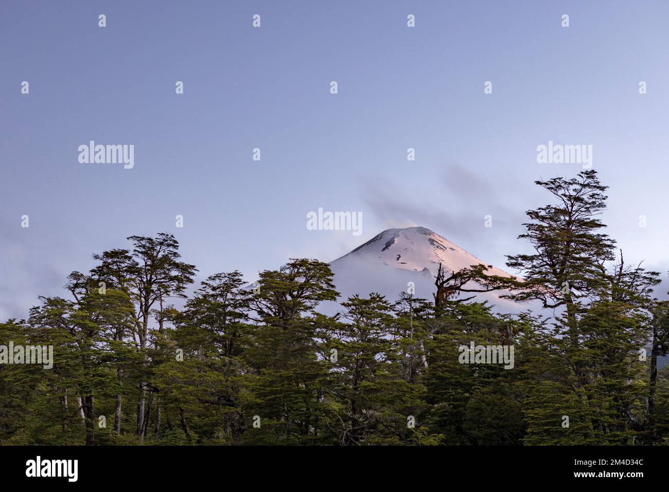 Villarrica volcano in the setting sun; Pucon, Chile Stock Photo - Alamy