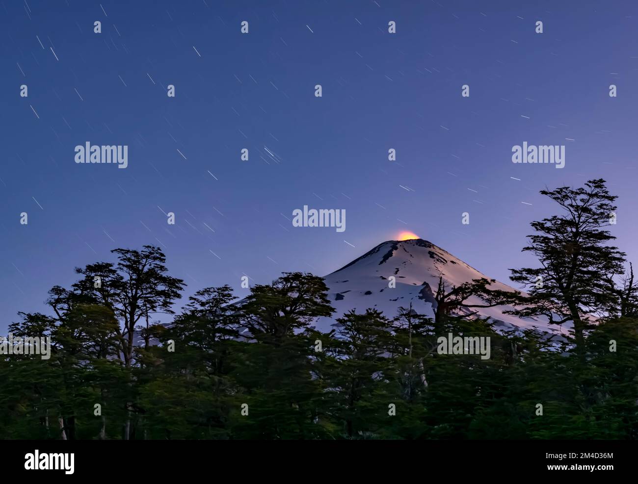 Chile villarrica eruption hi-res stock photography and images - Alamy