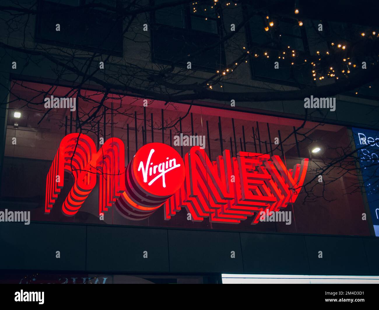 Pepsi max bus stop advertising hi-res stock photography and images - Alamy