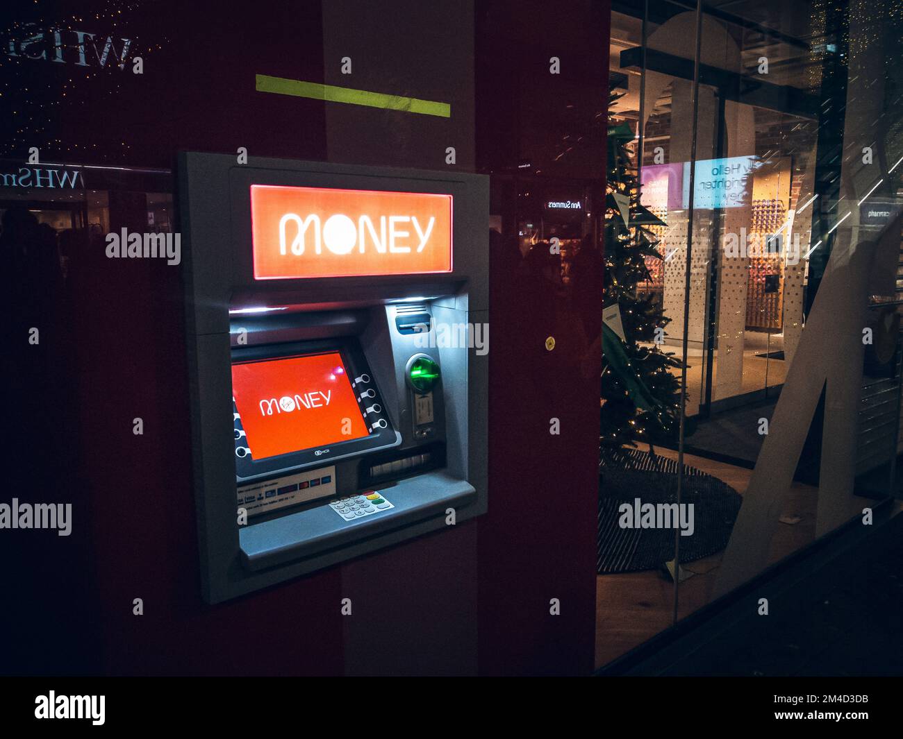 Pepsi max bus stop advertising hi-res stock photography and images - Alamy