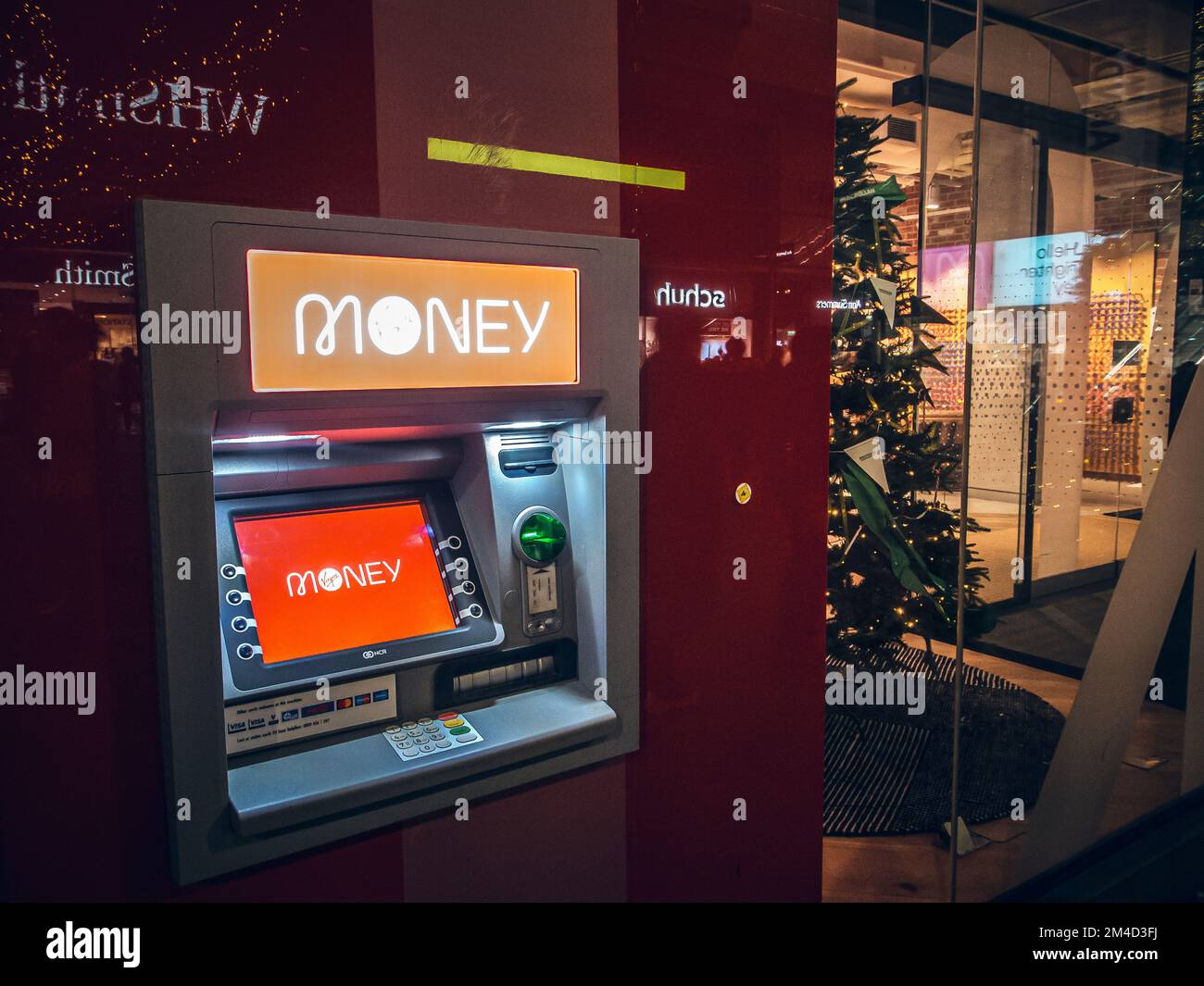 Pepsi max bus stop advertising hi-res stock photography and images - Alamy