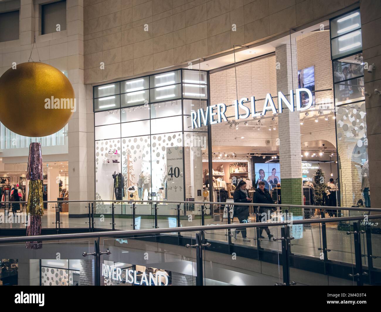 River island shops hi-res stock photography and images - Alamy