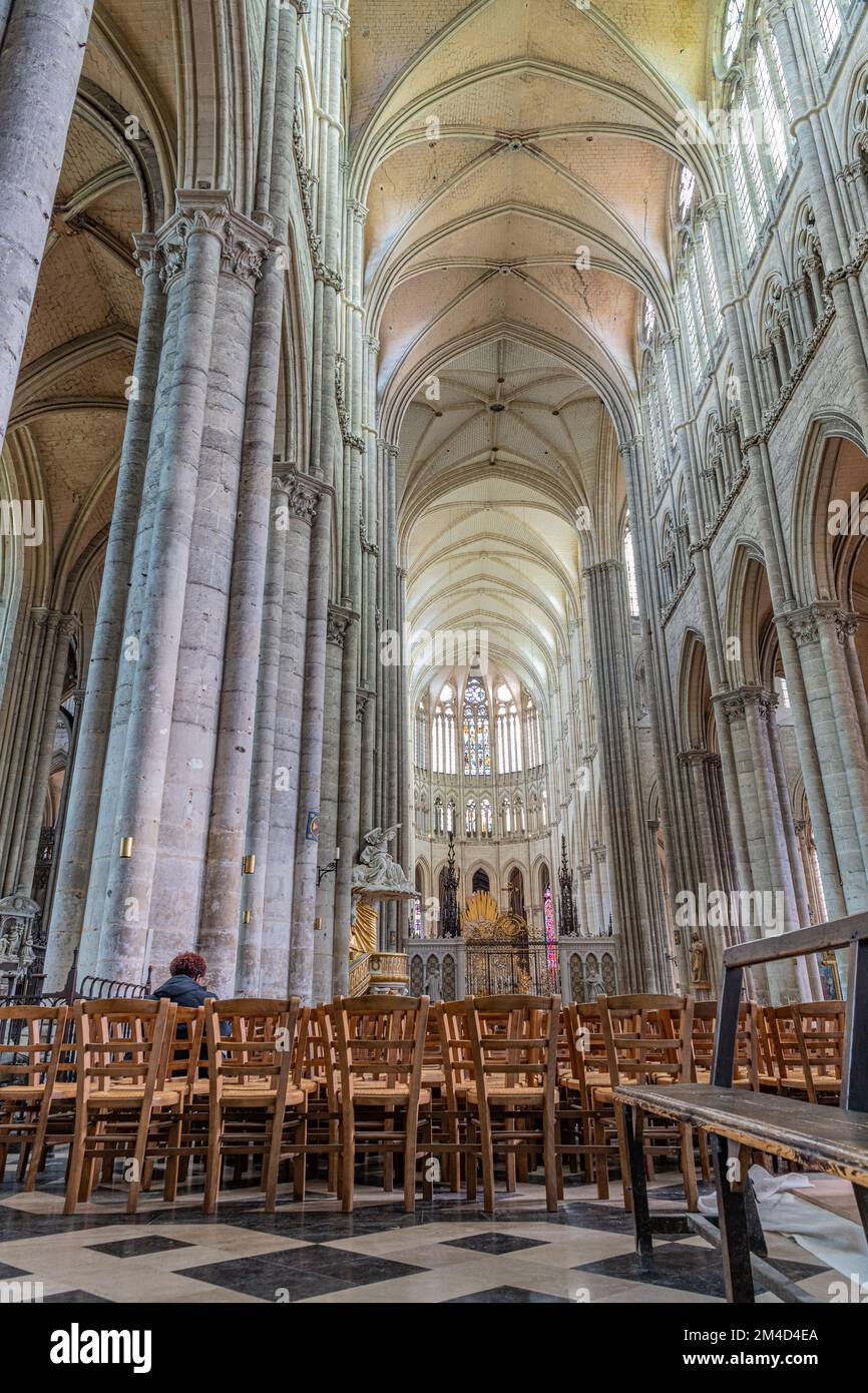 The interior of the Cathedral Basilica of Our Lady, Amiens, France ...