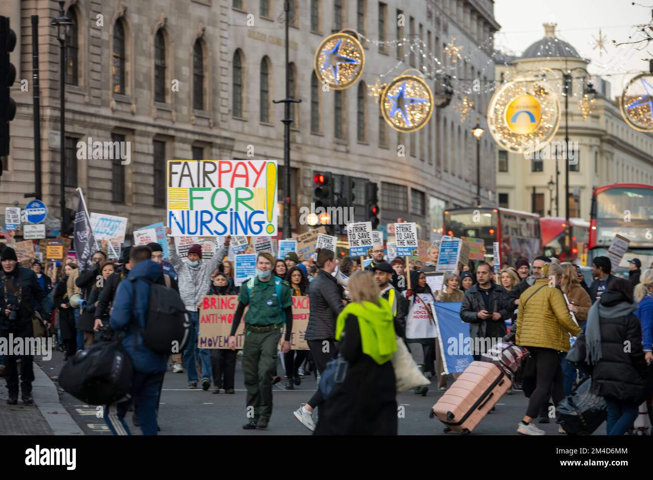 Nhs staff shortages hi-res stock photography and images - Alamy