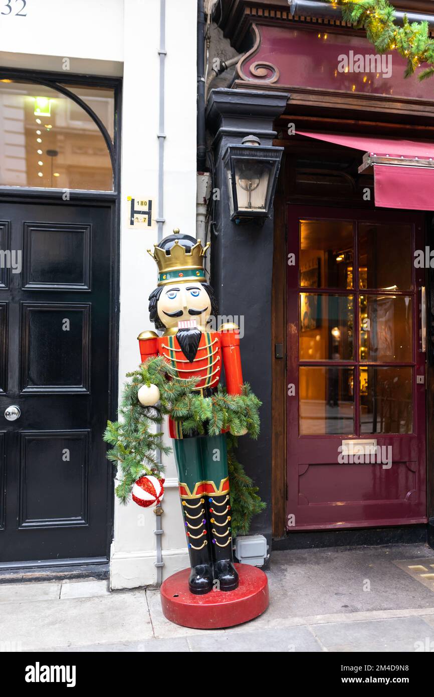 Nutcracker with crown hi-res stock photography and images - Alamy