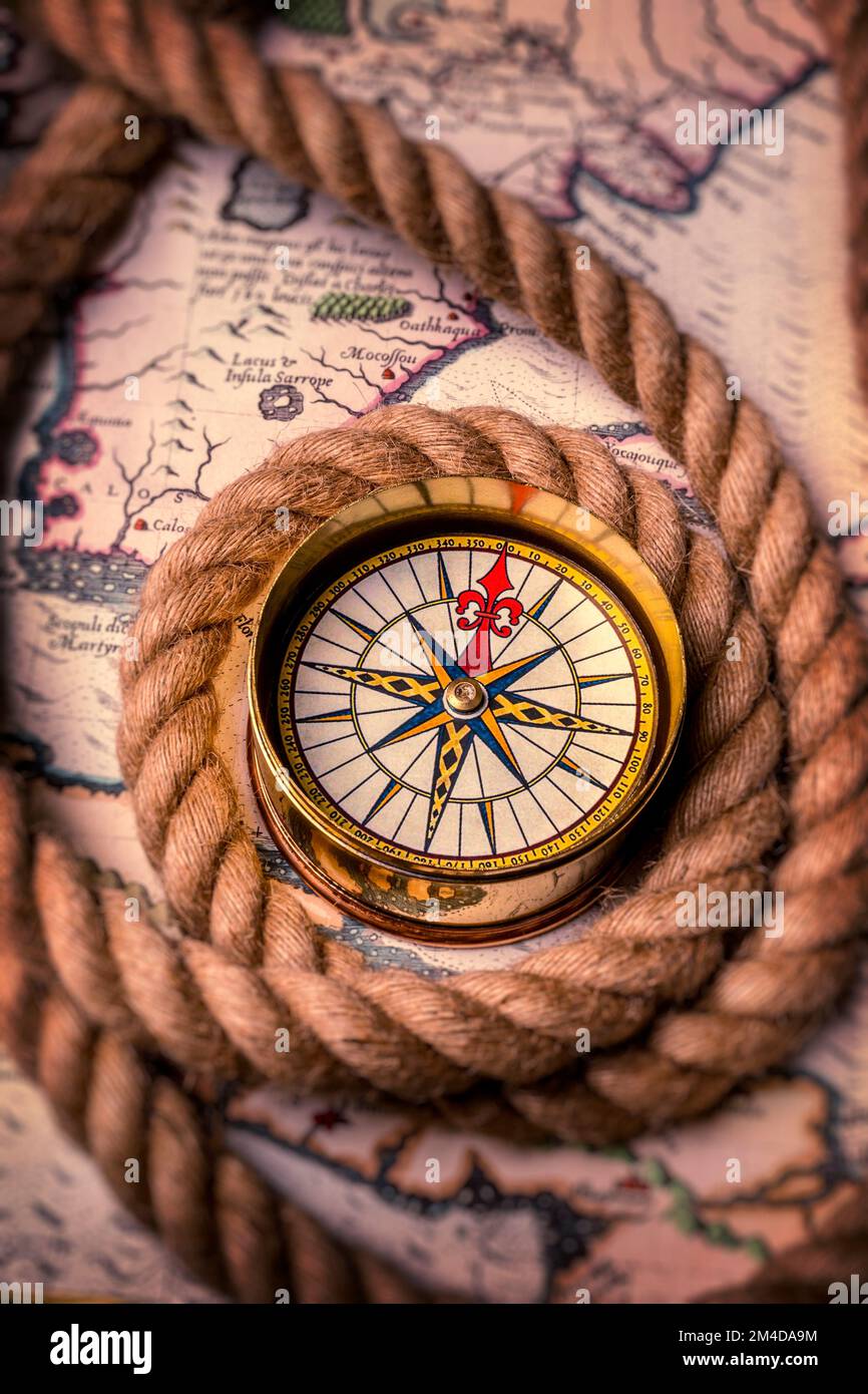 Compass compasses map maps hi-res stock photography and images - Alamy