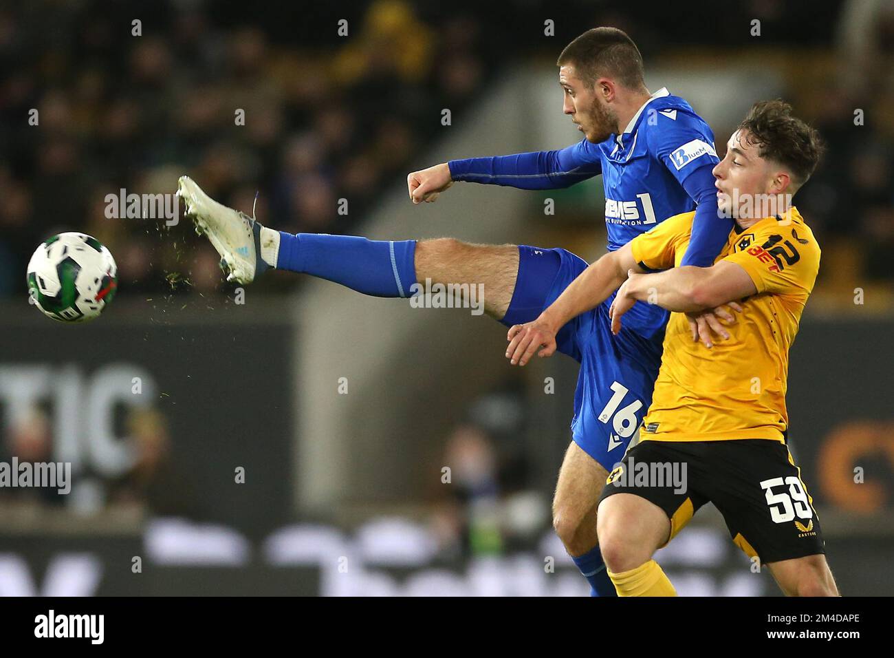 Wolverhampton Wanderers' Joe Hodge and Gillingham's Dom Jefferies (left ...