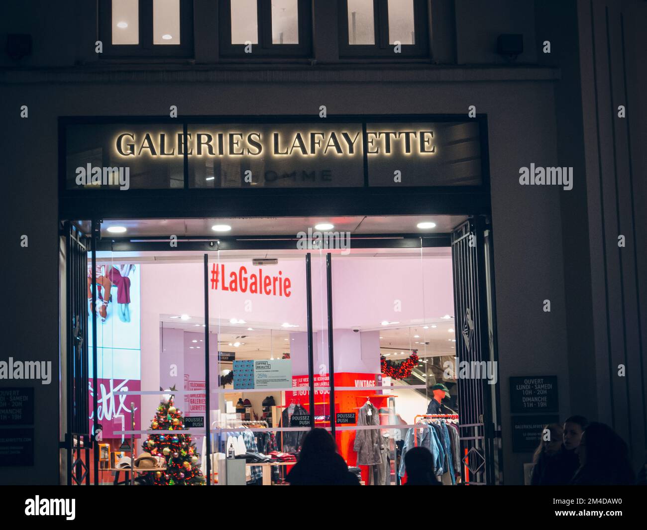 Shops and Galeries Lafayette in Bordeaux Stock Photo - Alamy