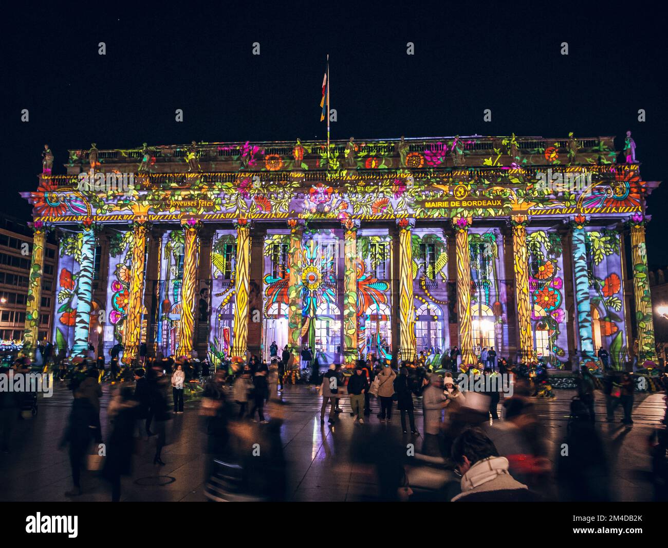 Opera de burdeos hi-res stock photography and images - Alamy