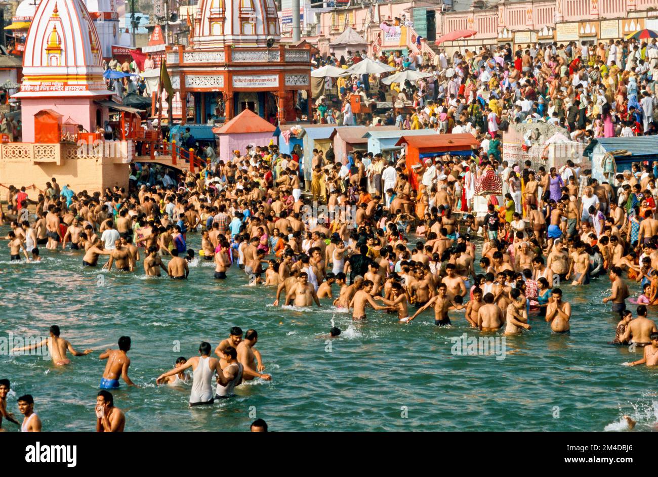 Har-Ki-Pauri-Ghat, the famous bathing-ghat in Haridwar Stock Photo - Alamy