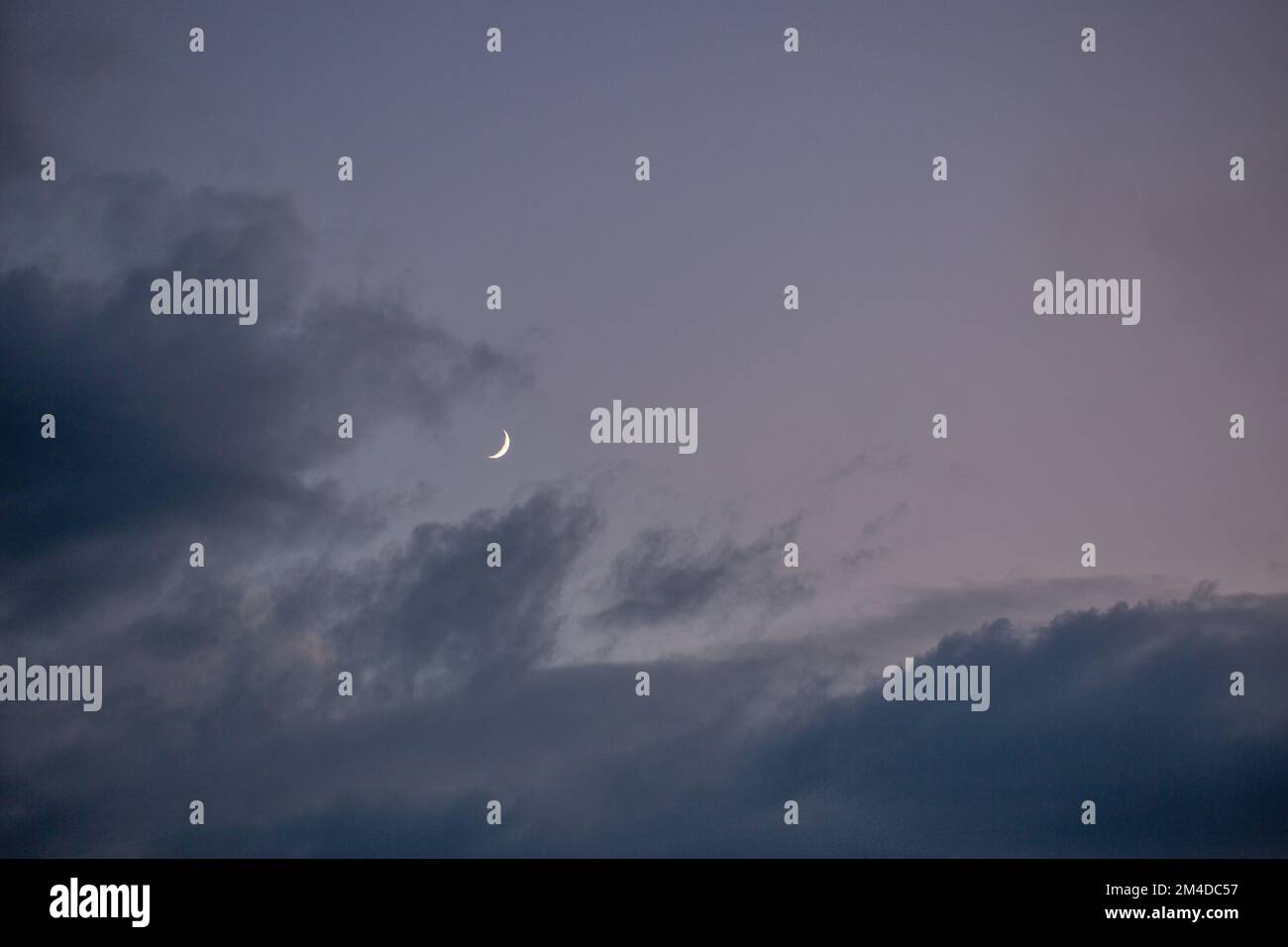 Evening dramatic hi-res stock photography and images - Alamy