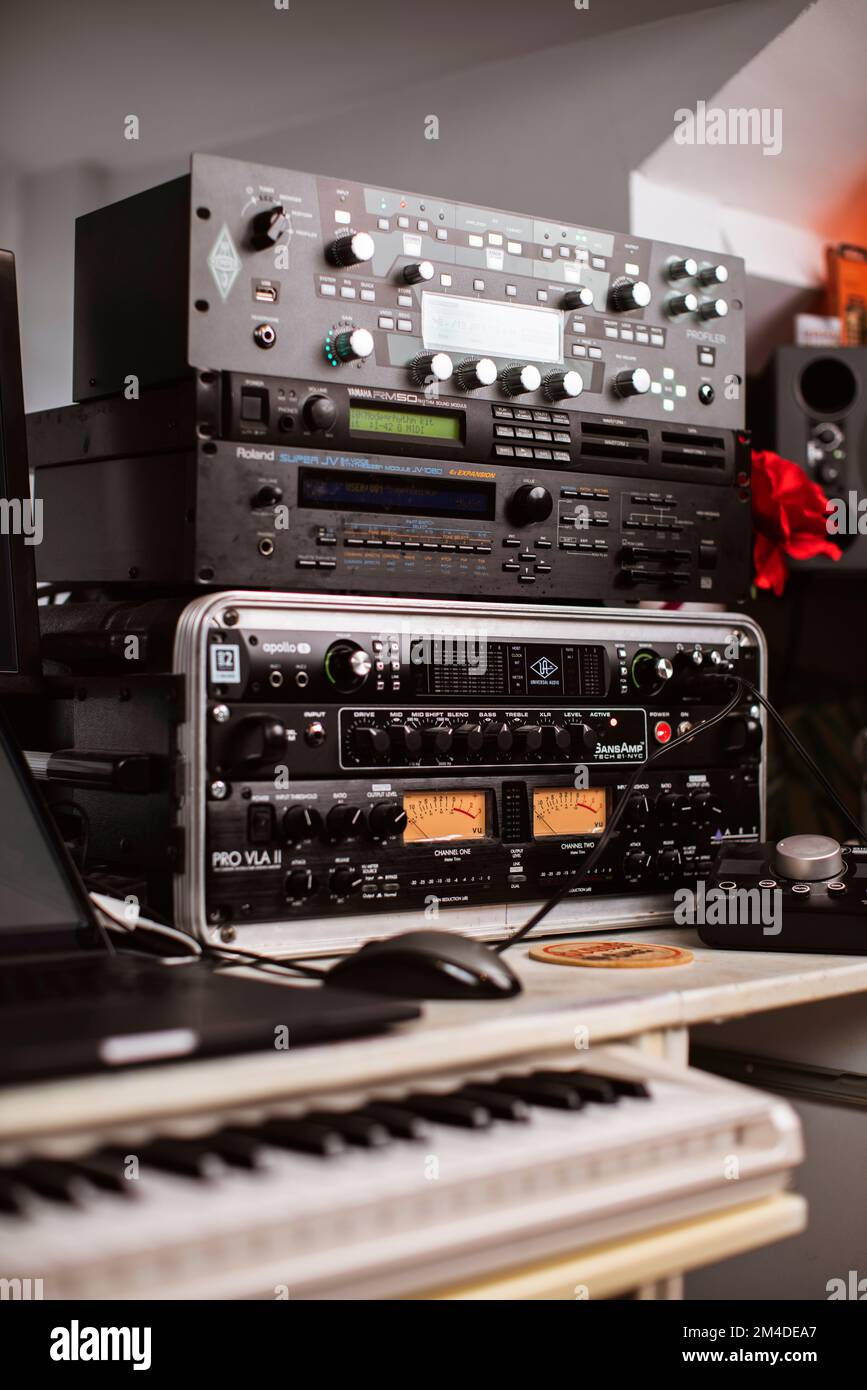 Fickle friends jack wilson hi-res stock photography and images - Alamy