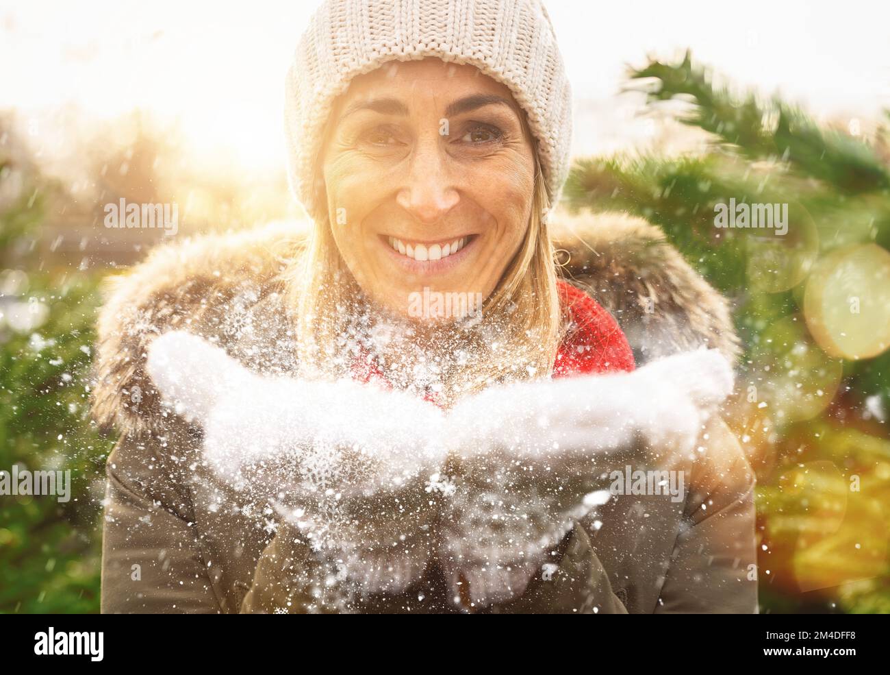 gloves; fir tree; christmas tree; snow; woman; happy; christmas; people ...
