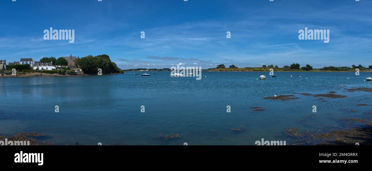 view of the bay of the Etel river (Ria d'Etel) Brittany, Morbihan Stock ...