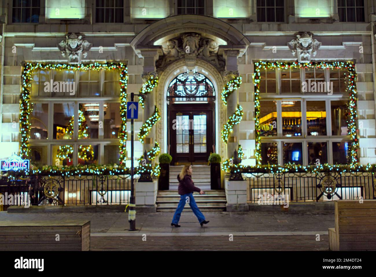 Glasgow, Scotland, UK 20th December, 2022. Atlantic Bar & Brasserie ...