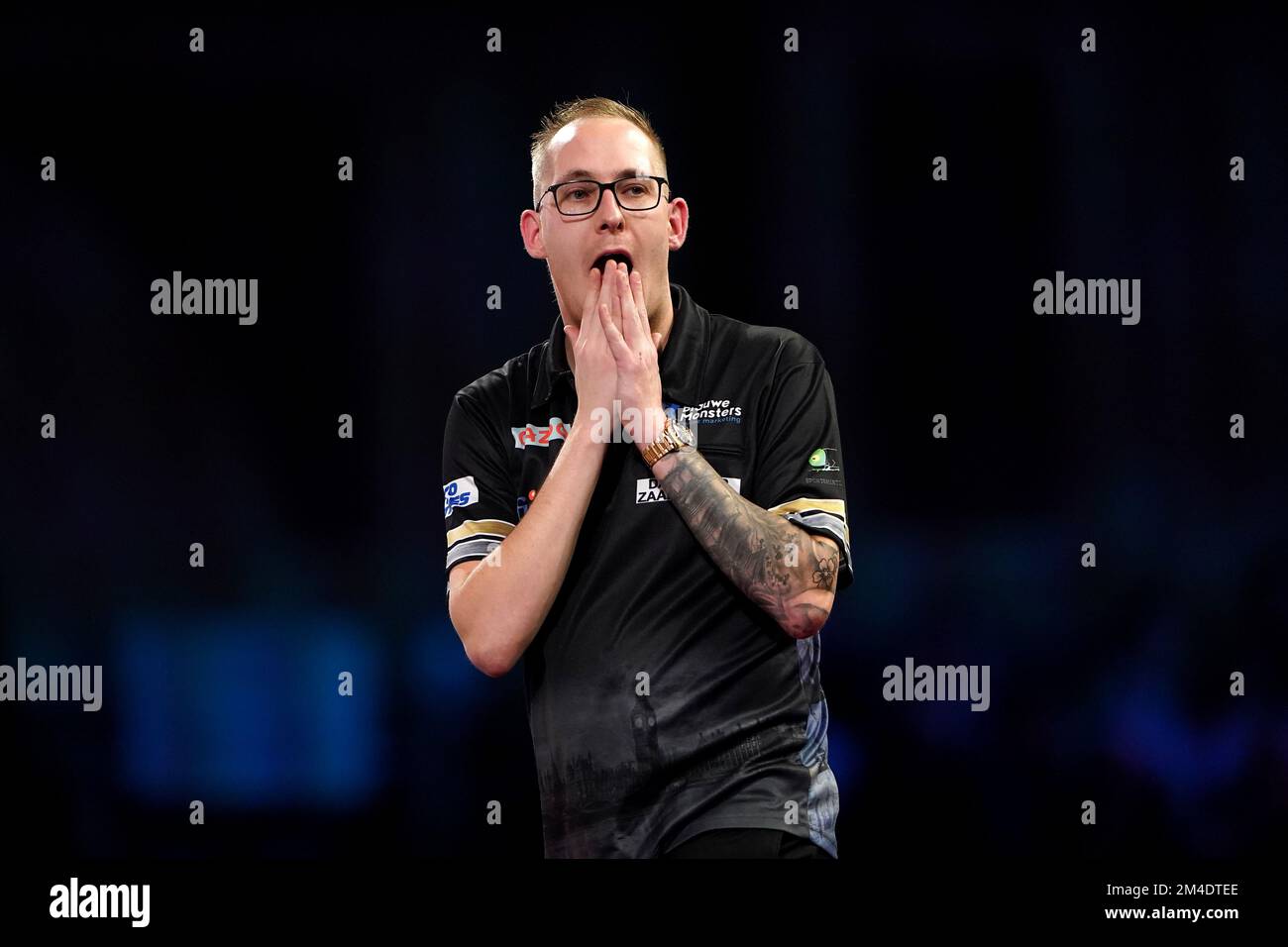 World darts championship jimmy hendriks hi-res stock photography and ...