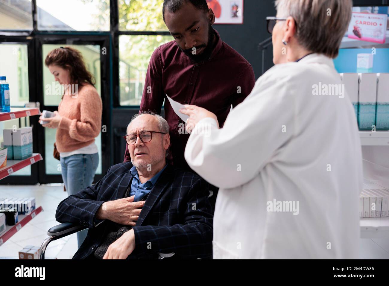 Elderly woman shopping wheelchair hi-res stock photography and images ...