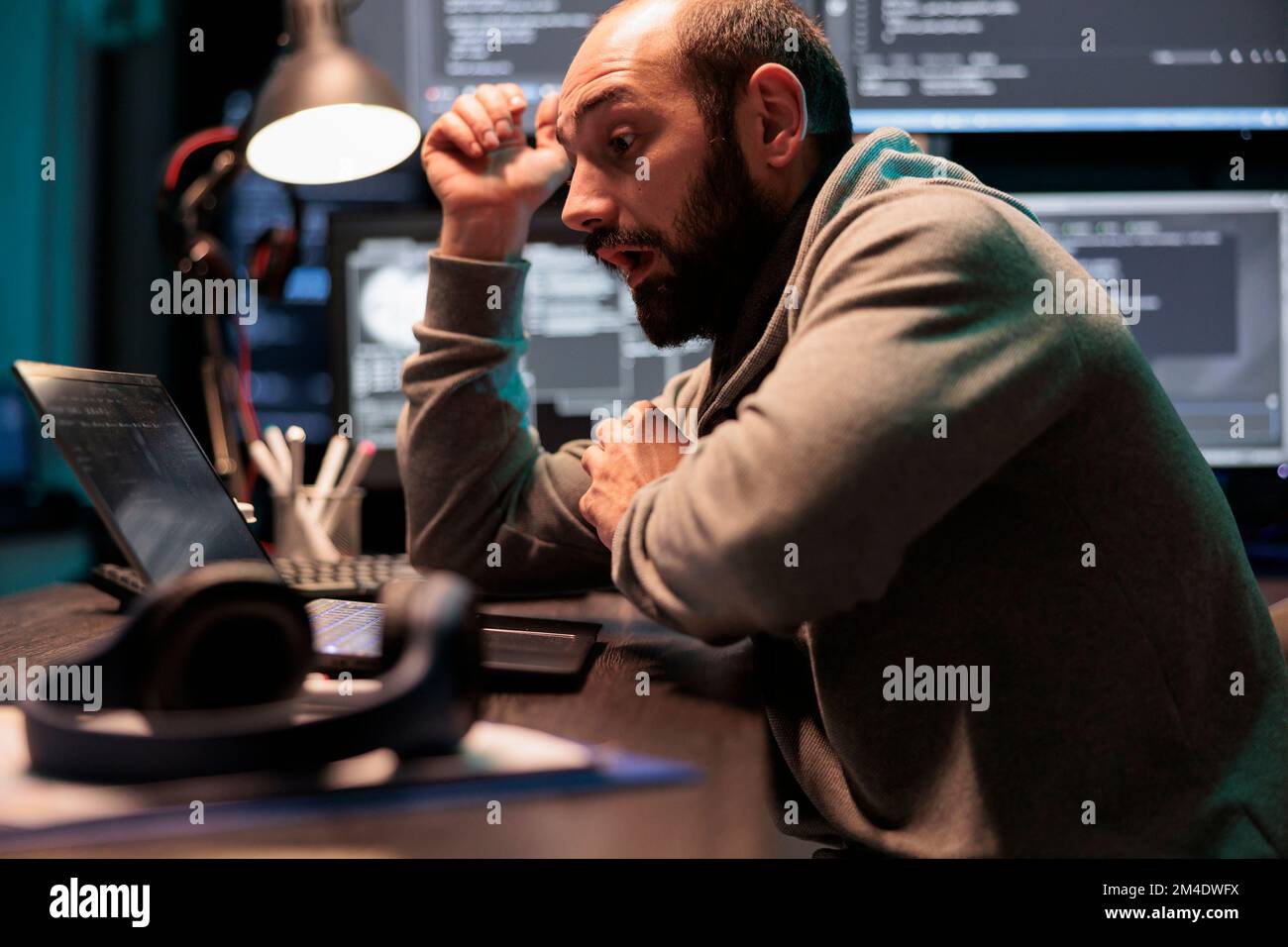 Good news reaction hi-res stock photography and images - Alamy