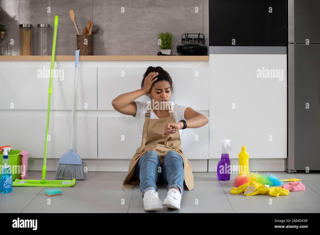 Sad lady sitting hi-res stock photography and images - Alamy