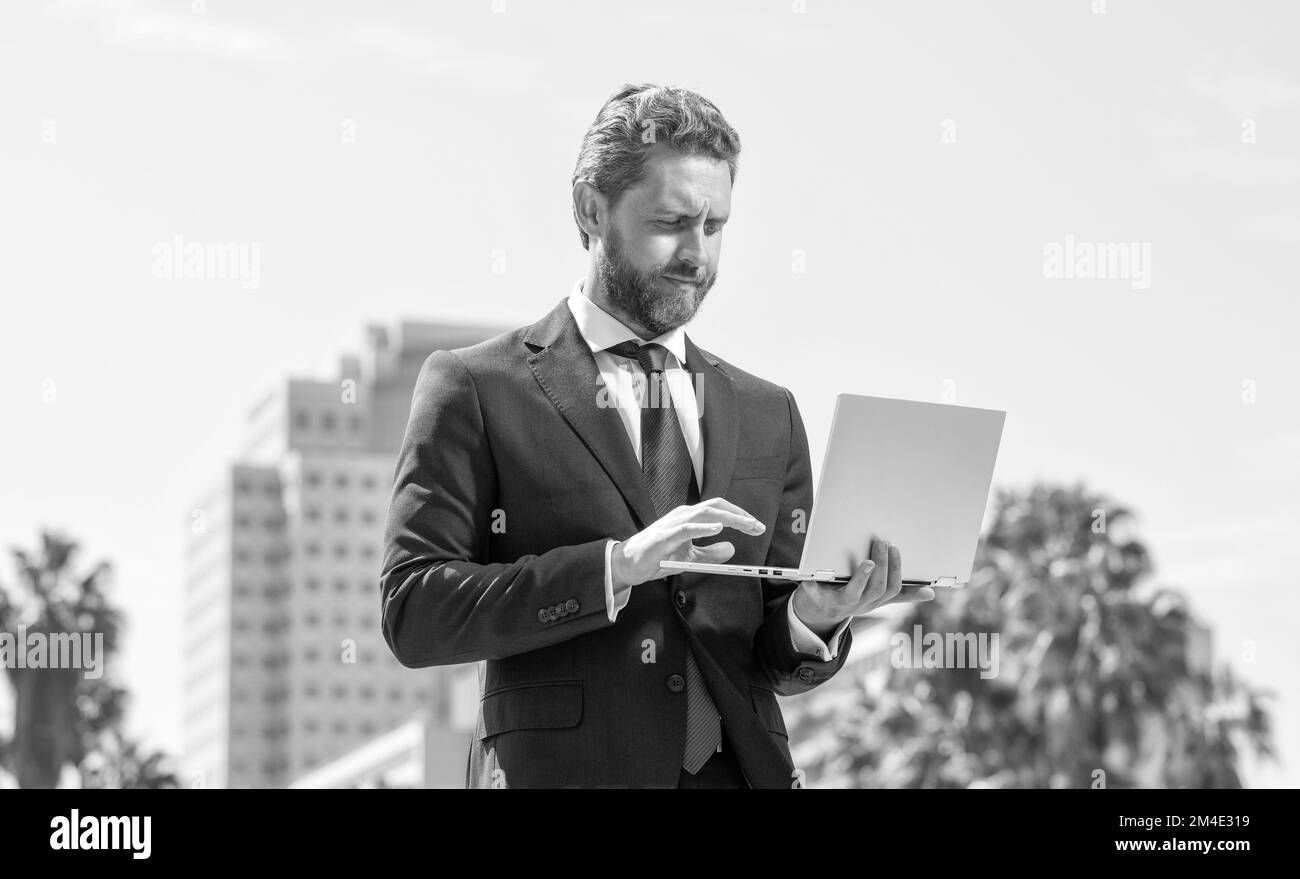 Checking Email Home Black And White Stock Photos Images Alamy checking-email-home-black-and-white-stock-photos-images-alamy
