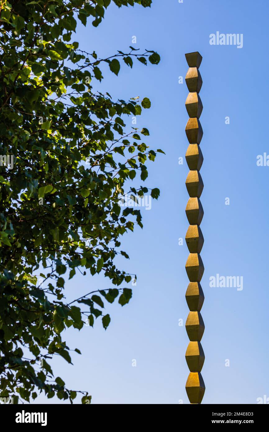 The Endless Column (Column of Infinite or Coloana Infinitului ...