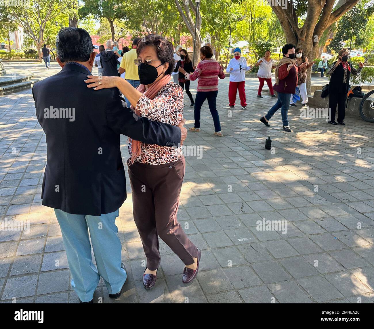 Oaxaca, Oaxaca, USA. 5th Dec, 2022. Tango dancers are in the Parque ...