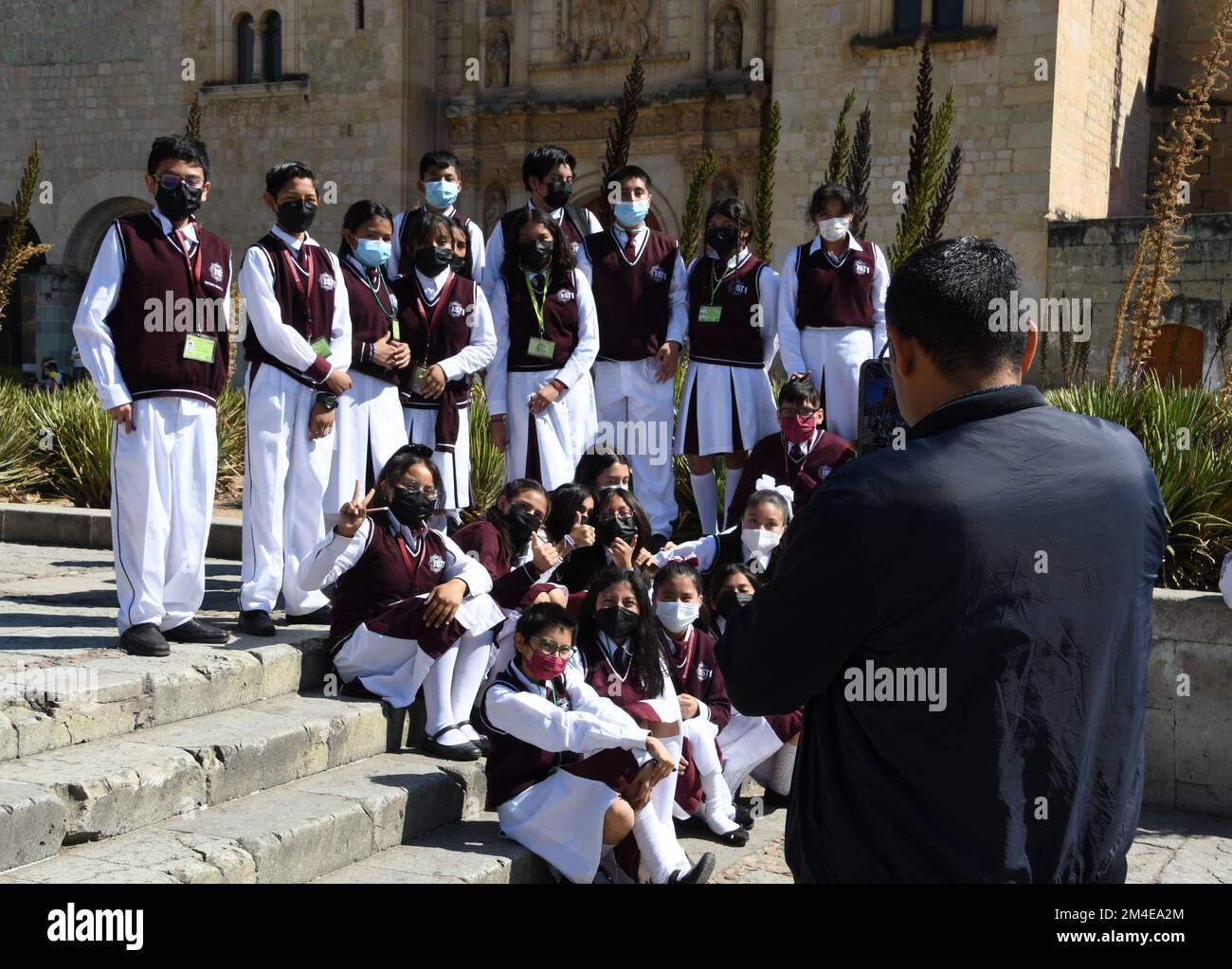 Oaxaca, Oaxaca, USA. 5th Dec, 2022. School children pose for a class ...