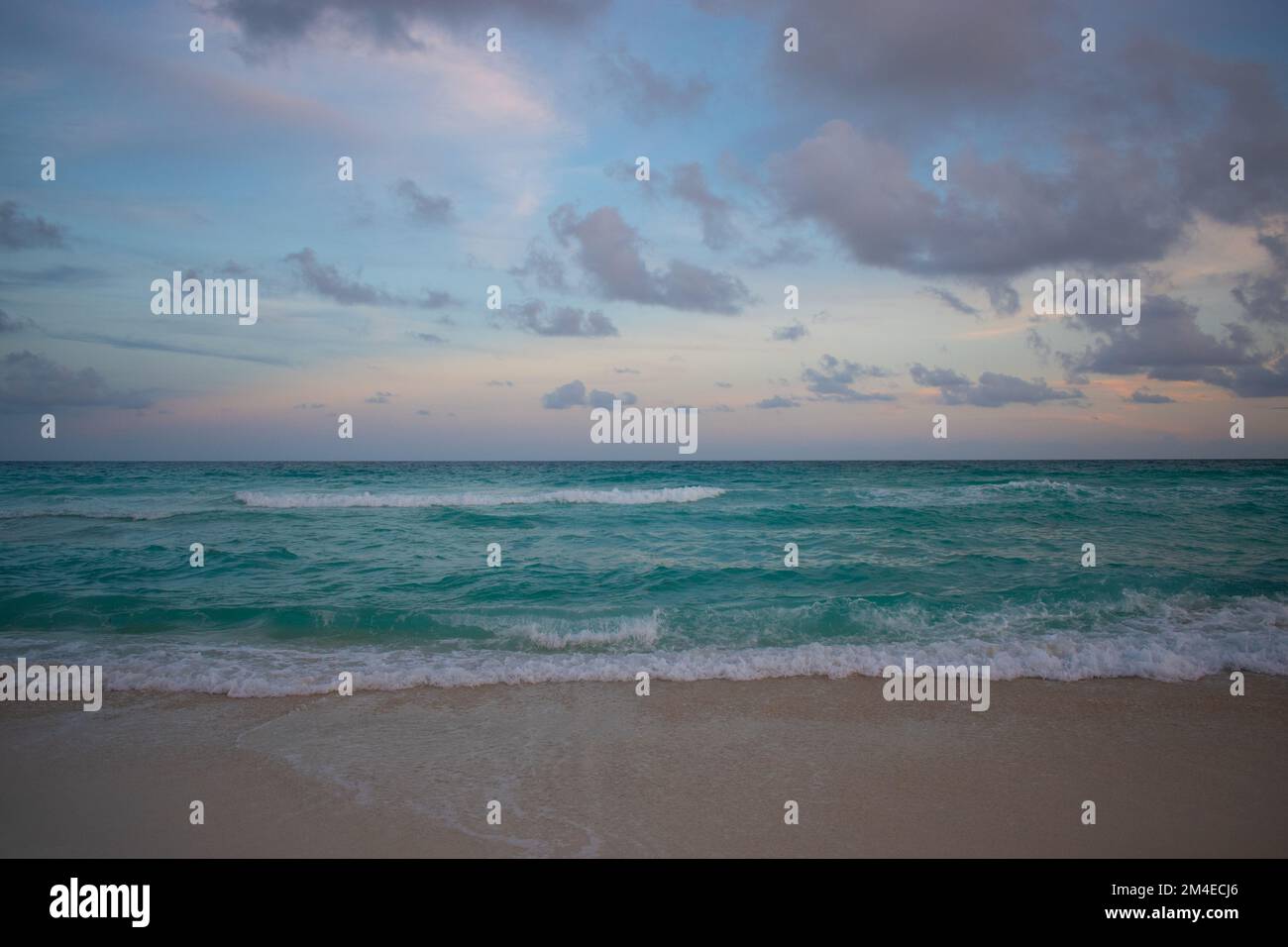 Cancun colors hi-res stock photography and images - Alamy