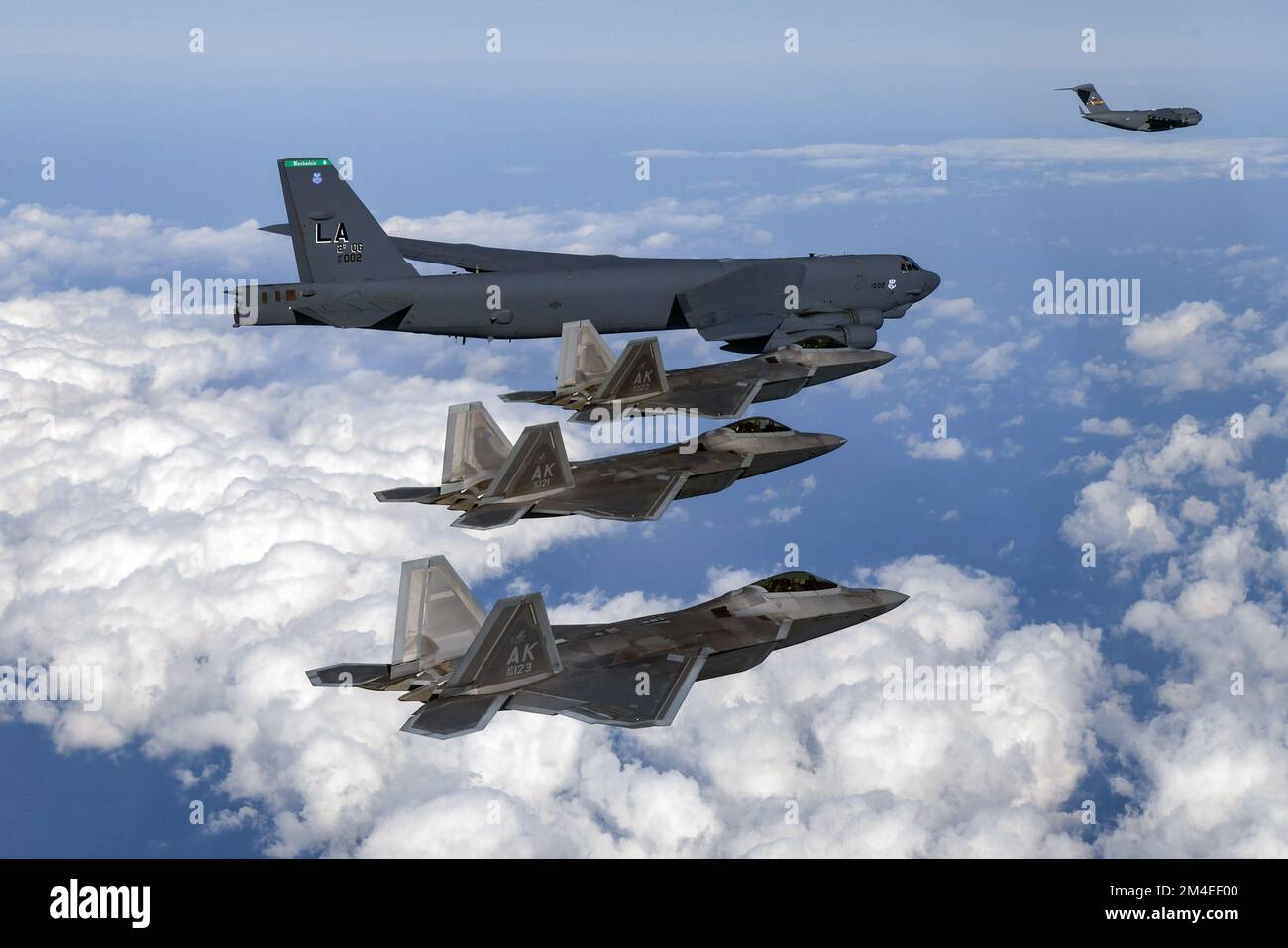 Gunsan, South Korean. 20th Dec, 2022. A U.S. B-52 bomber, C-17 and ...