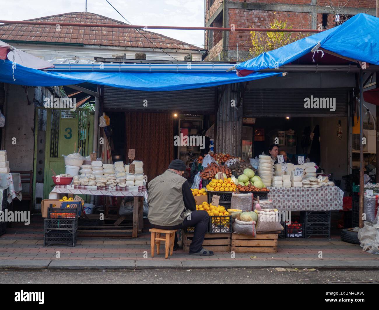 Cheese stal hi-res stock photography and images - Alamy