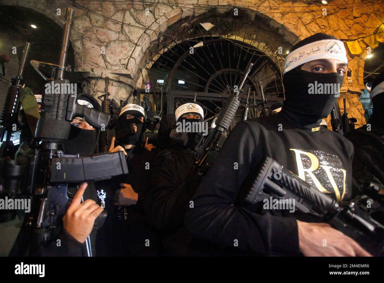 Nablus, Palestine. 20th Dec, 2022. Palestinian gunmen from the Al-Aqsa ...