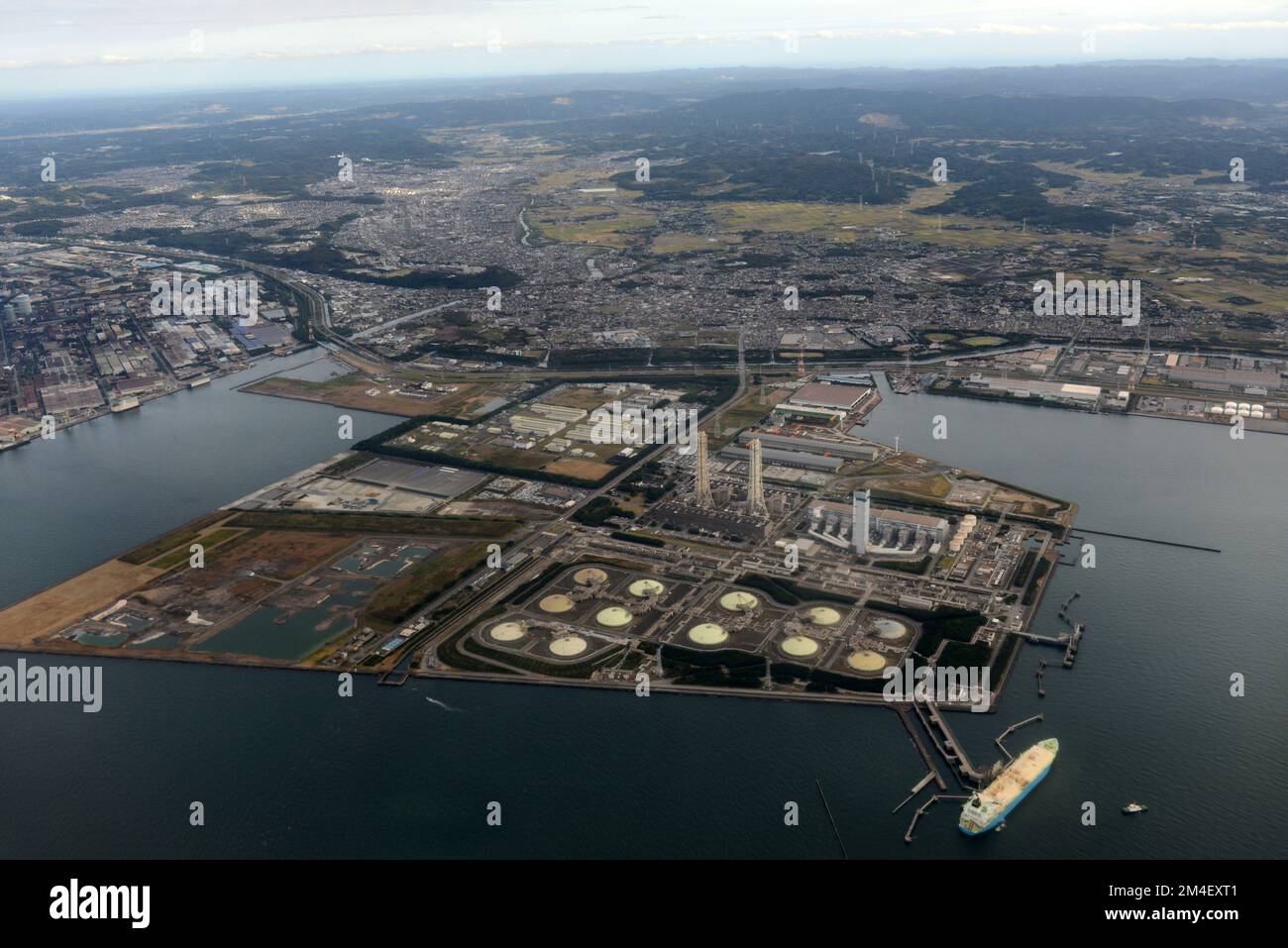Aerial view of the Futtsu power station in Chiba prefecture, Japan ...