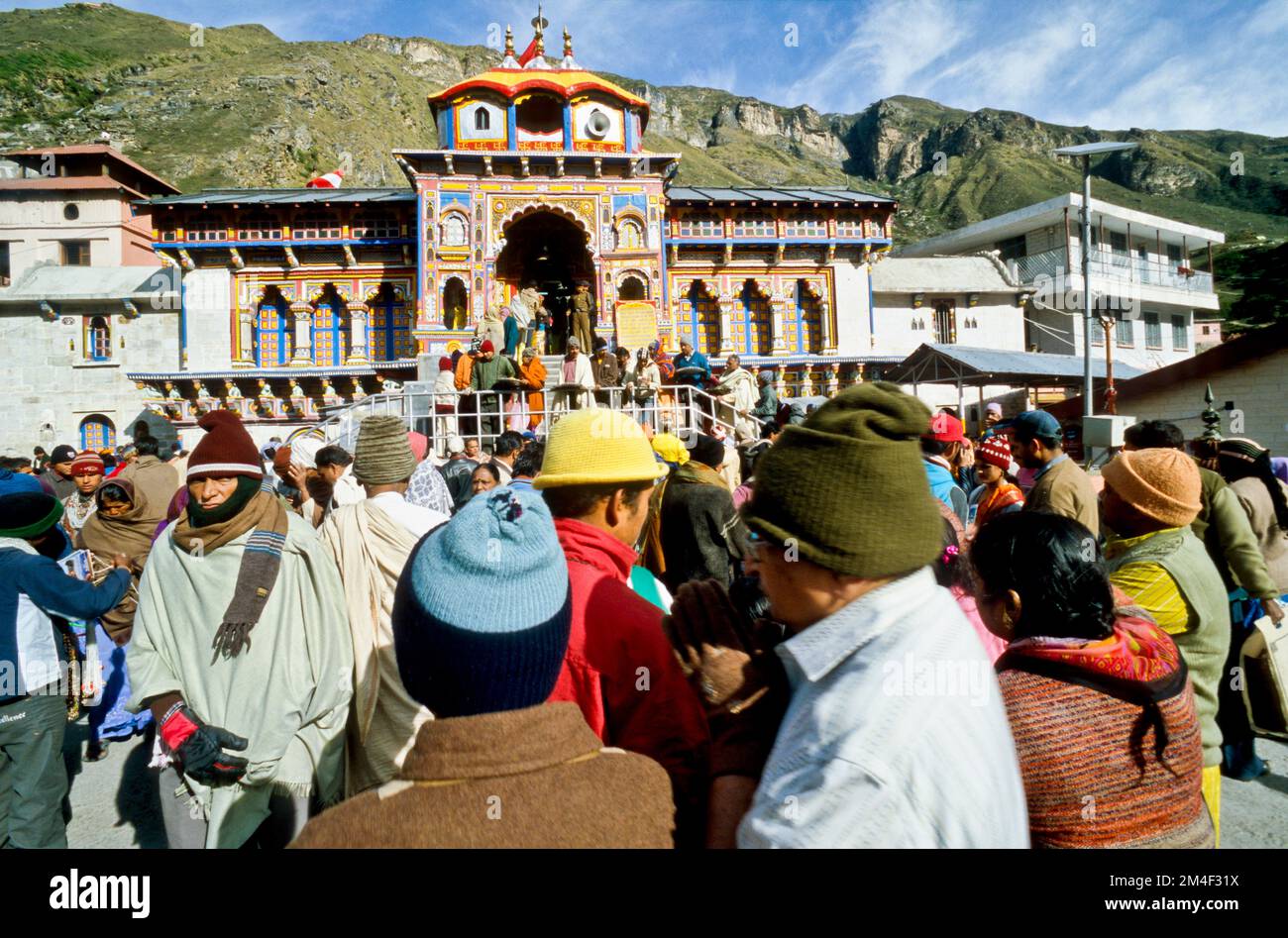 Badri Narayan, the temple of Badrinath, attracts hundredthousands of ...