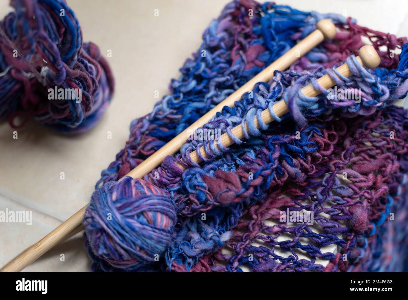 Wool yarn hi-res stock photography and images - Alamy