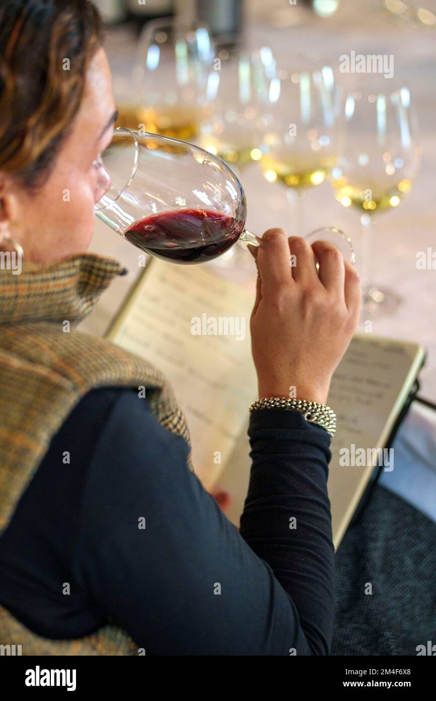 Wine harmony hi-res stock photography and images - Alamy