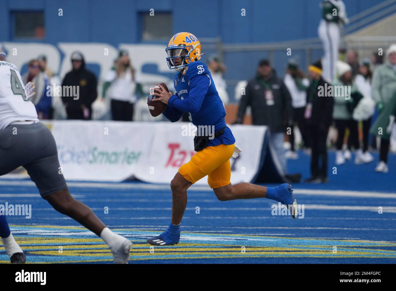 2NCAA Football 20 2022 Potato Bowl: Eastern San Jose State quarterback ...