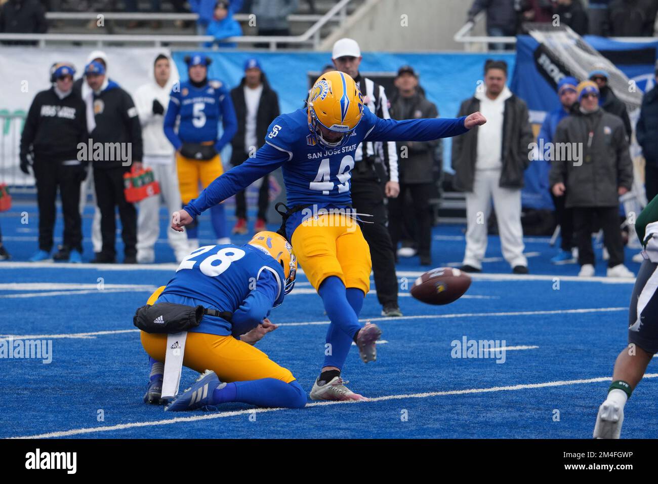 2NCAA Football 20 2022 Potato Bowl: Eastern San Jose State kicker Taren ...