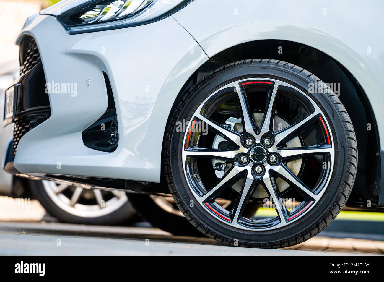 Car wheel rims low profile hi-res stock photography and images - Alamy