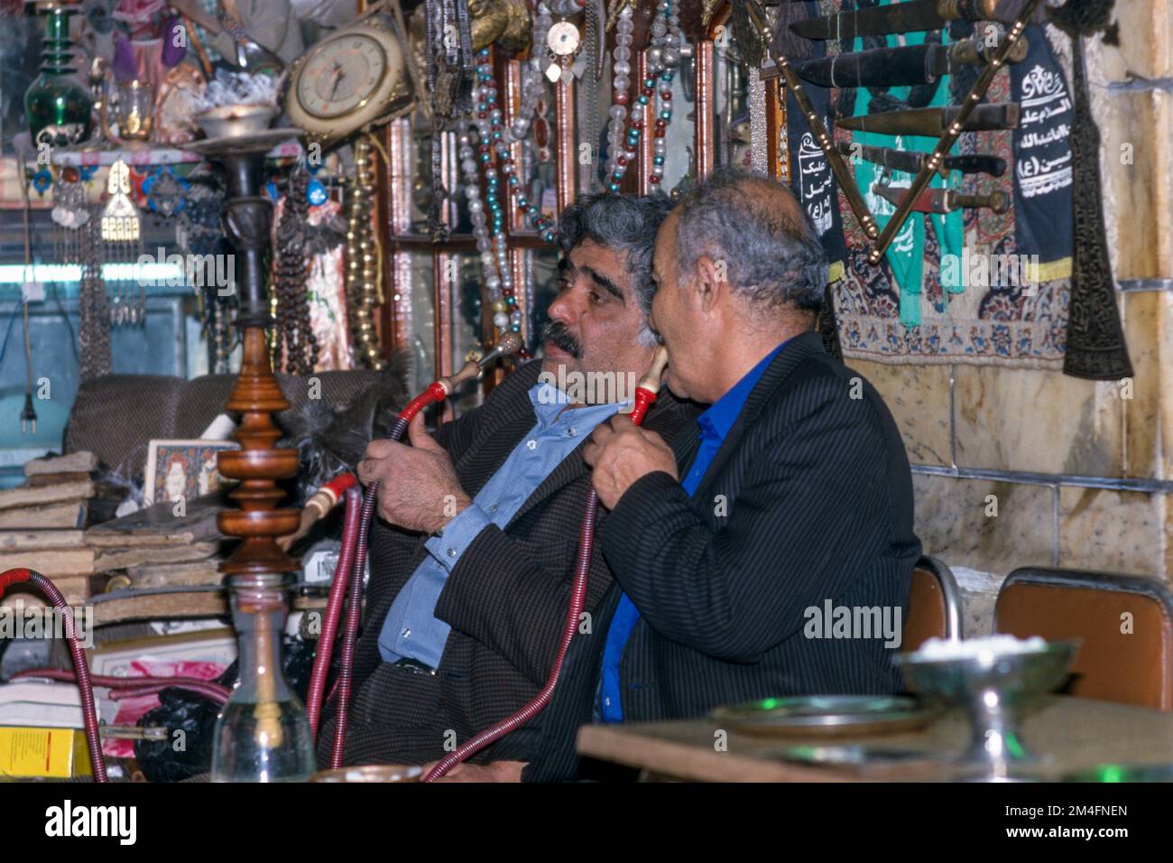 Iranian men smoking hookah hi-res stock photography and images - Alamy