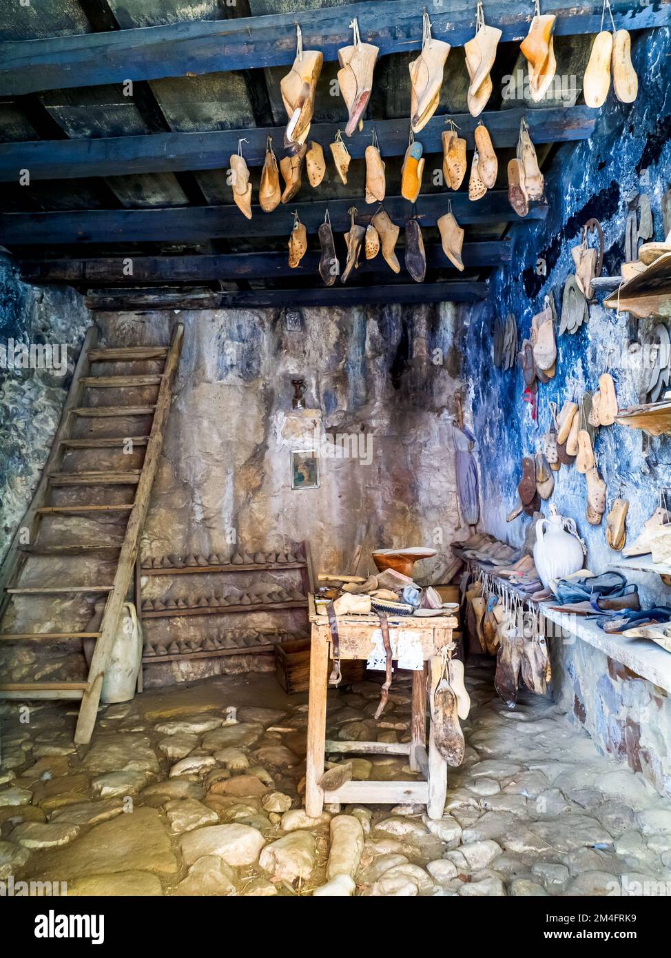 Shoemaker - Open-air museum at the Scurati Caves or “Grotta Mangiapane ...